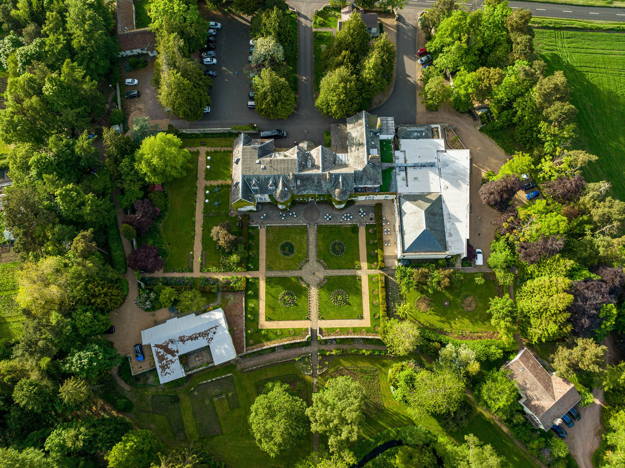 Fife Accommodation : The Shepherd Huts at Rufflets St Andrews