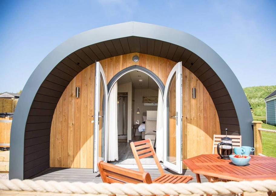 Fife Accommodation : Wigwam Holidays Sauchope Links Beach Huts
