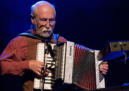 Welcome to Fife : Alan Reid